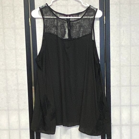 torrid | Tops | Torrid Sleeveless Lace Top Keyhole V Neck Front Button ...